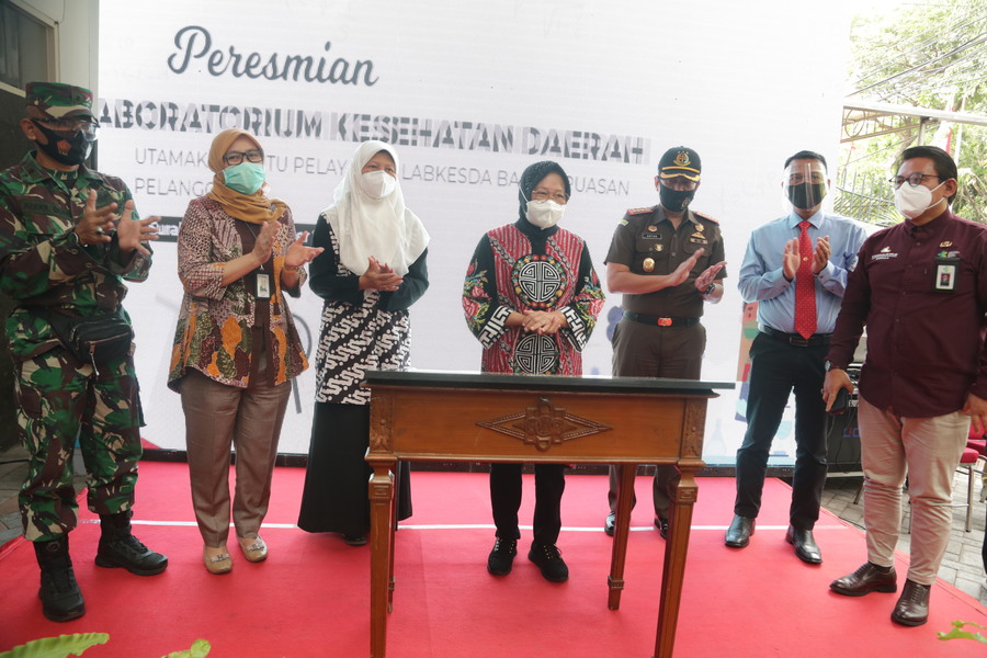 Wali Kota Risma Resmikan Labkesda, Tempat Tes Swab Gratis Bagi Warga ...
